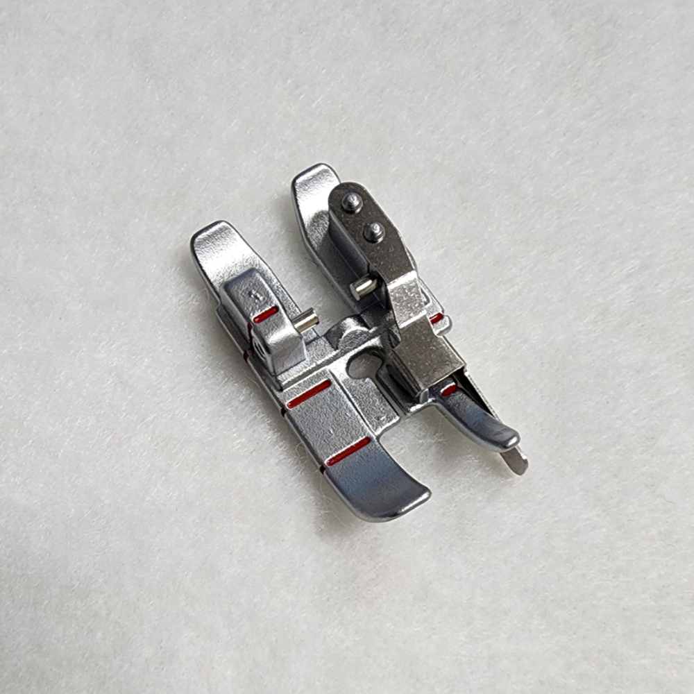 Pfaff Perfect ¼” Foot with guide for IDT™ System 821063096 - 1000's of ...